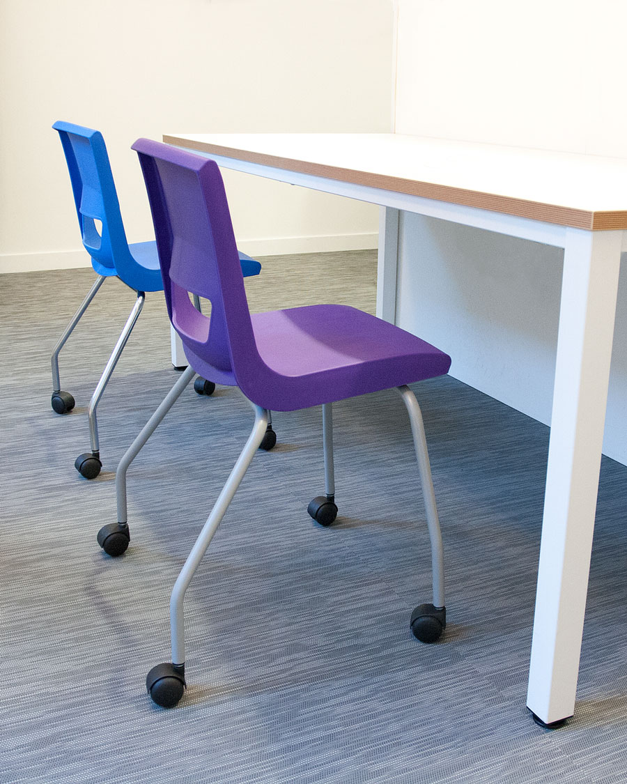 Postura+ 4 Leg Chair + Castors